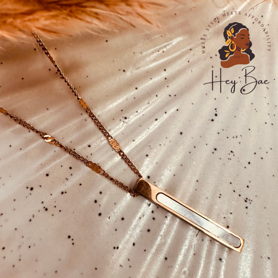 Minimalist Jewellery for Women – Gold, Silver, Everyday Styles | Hey Bae